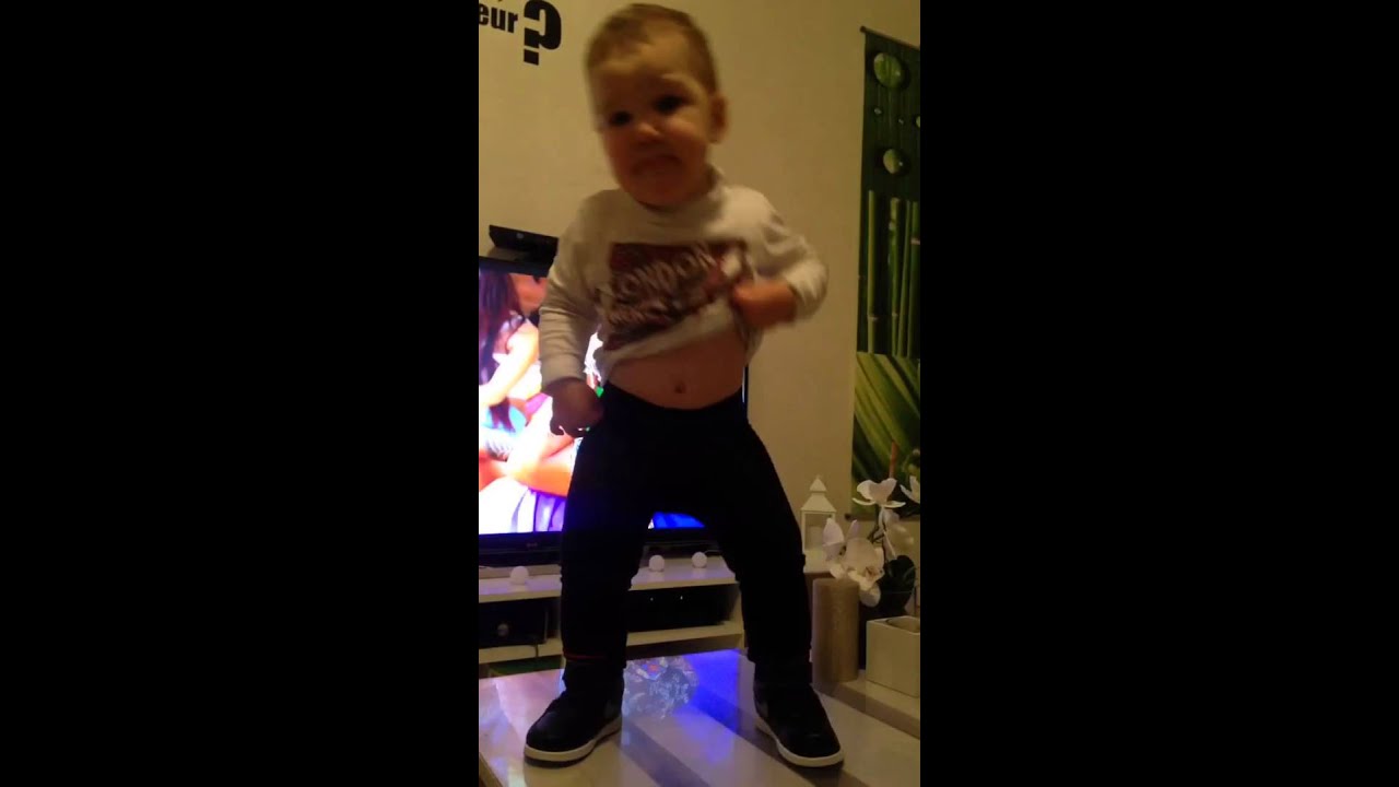 Bebe dance chante fait son show - YouTube