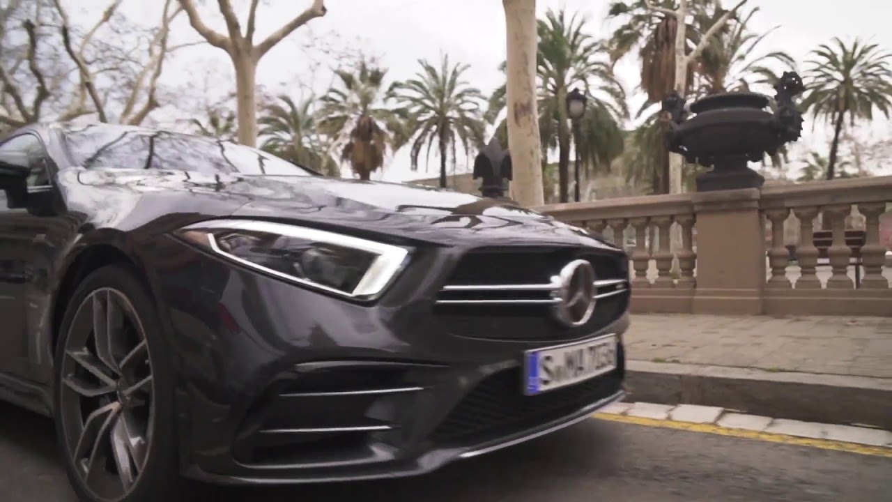 Mercedes-AMG CLS 53 4MATIC+ in Graphite grey Driving in the city - YouTube