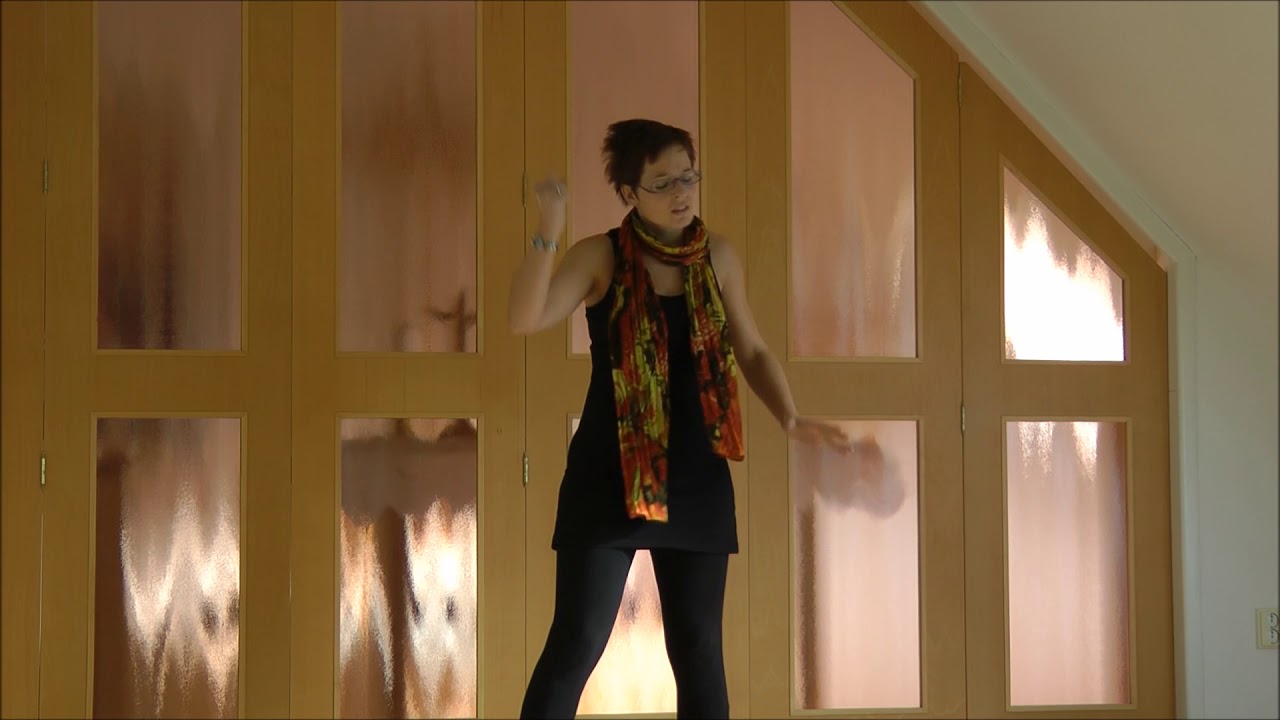 Russian Roulette - Rihanna - YouTube