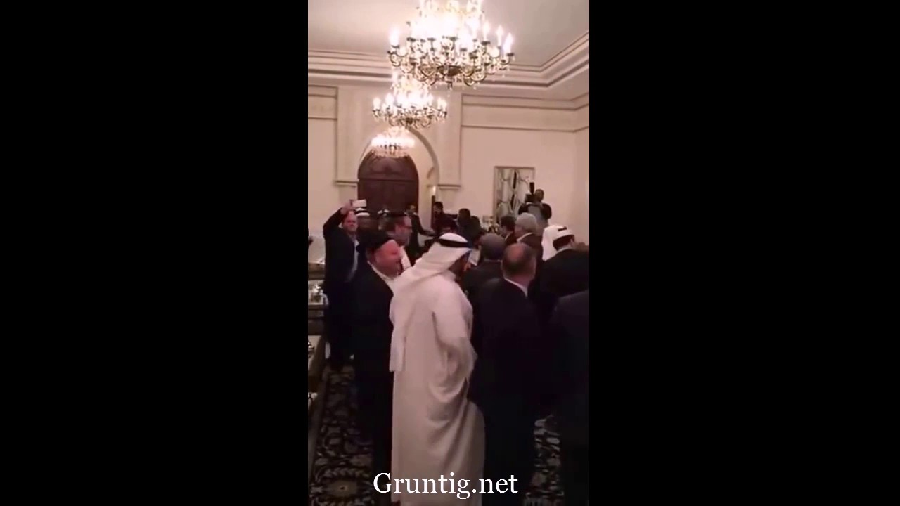 Jews & Arabs Dancing Together in Bahrain - YouTube