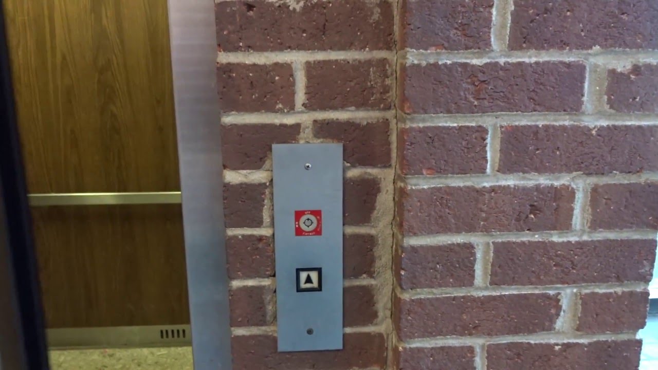 General Hydraulic Elevator @ 62 Washington St, Middletown, CT - YouTube