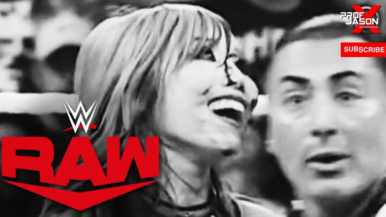 KAIRI SANE SUFFERS A BLOODY INJURY AFTER A BOTCHED MOVE ON RAW! - YouTube