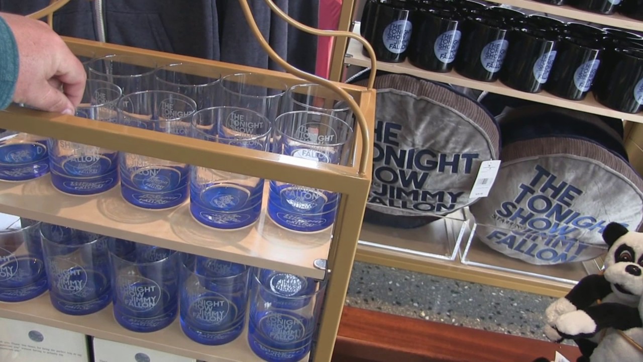 Jimmy Fallon Tonight Shop Walkthrough at Universal Orlando - YouTube