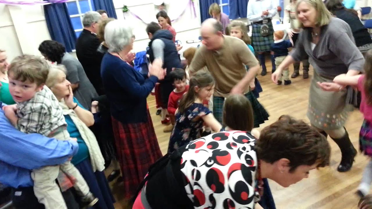 Seamab kids ceilidh - YouTube