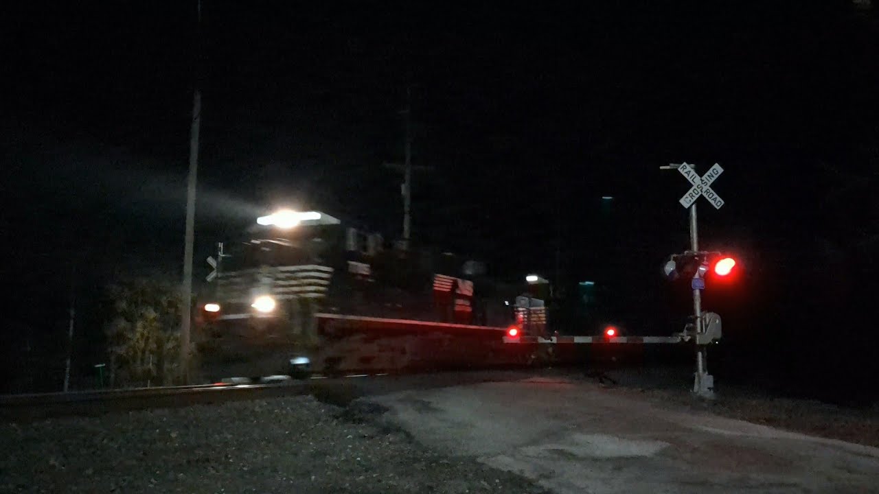 NS ES44DC #7705 & NS ES44AC #8008 pull a WB Mixed Freight @ Millbury ...