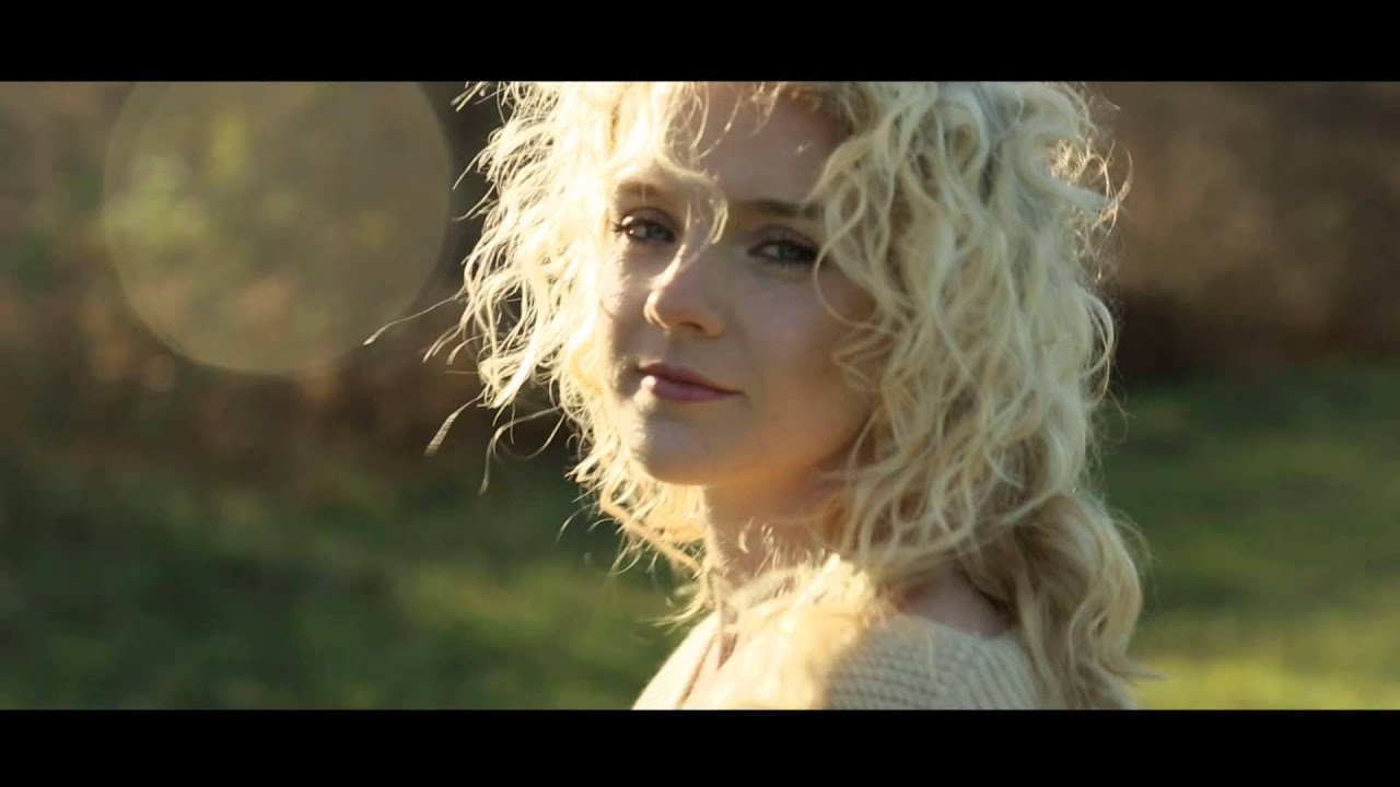 Chandelier - Sia (Cover by Chelsea Hebert) - YouTube