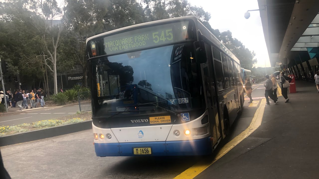 STA Sydney Buses Volvo B12BLE Euro 3 Volgren CR228L m/o1656 - YouTube