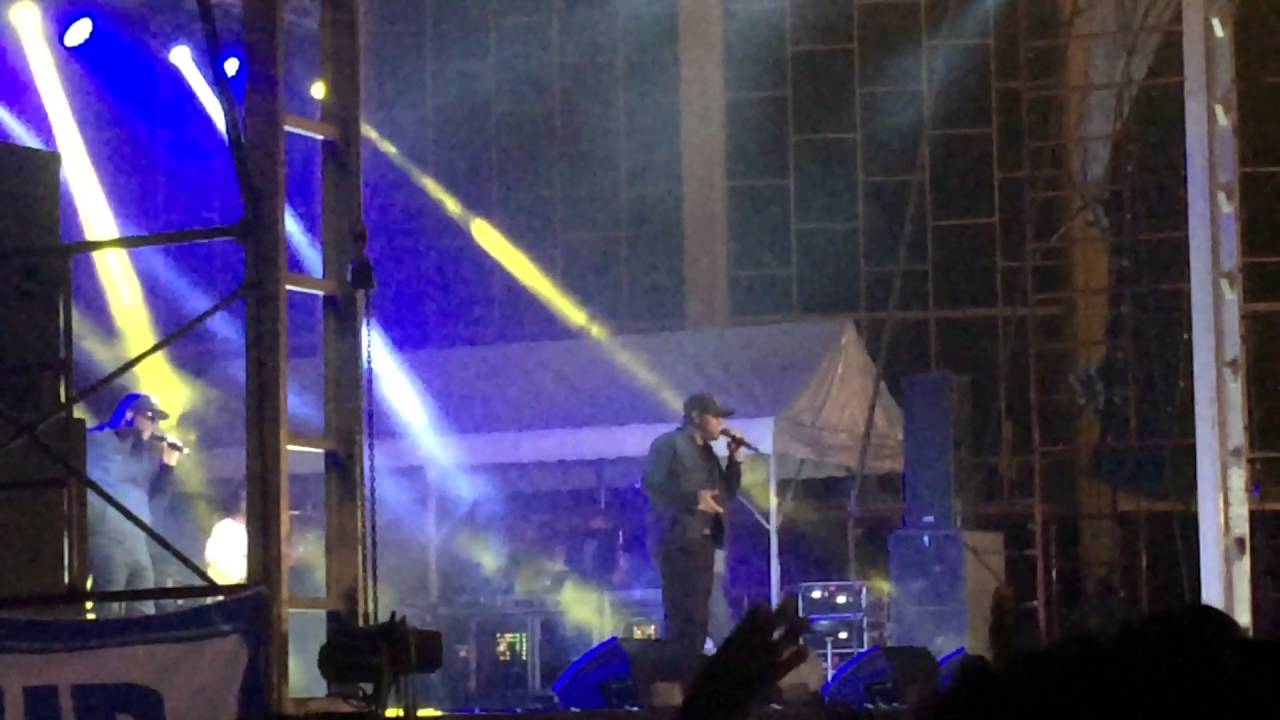Boyz 2 Men Water Runs Dry Live 2016 - YouTube