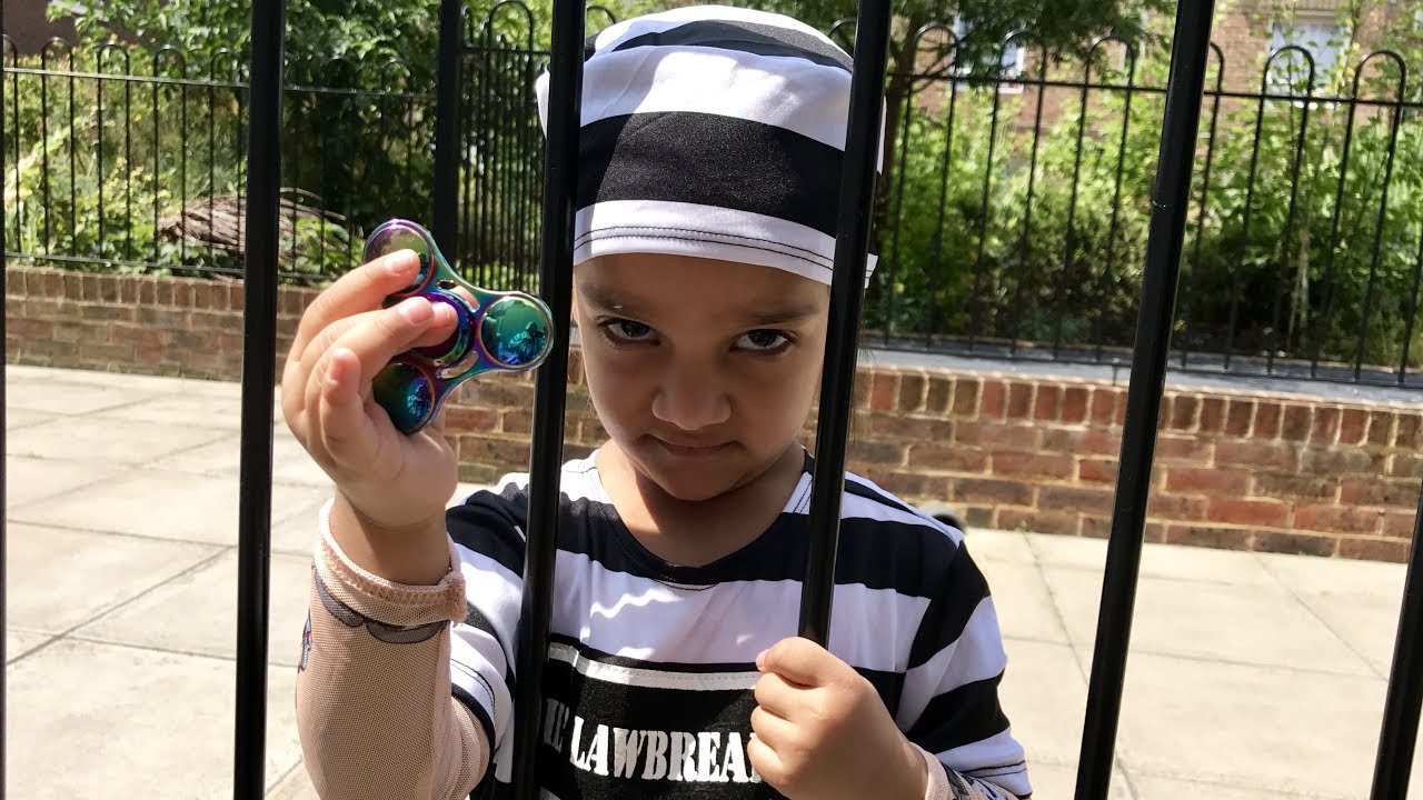 Bad Funny Baby Steal Fidget Spinners Goes To Jail! Crying Silicon Doll ...