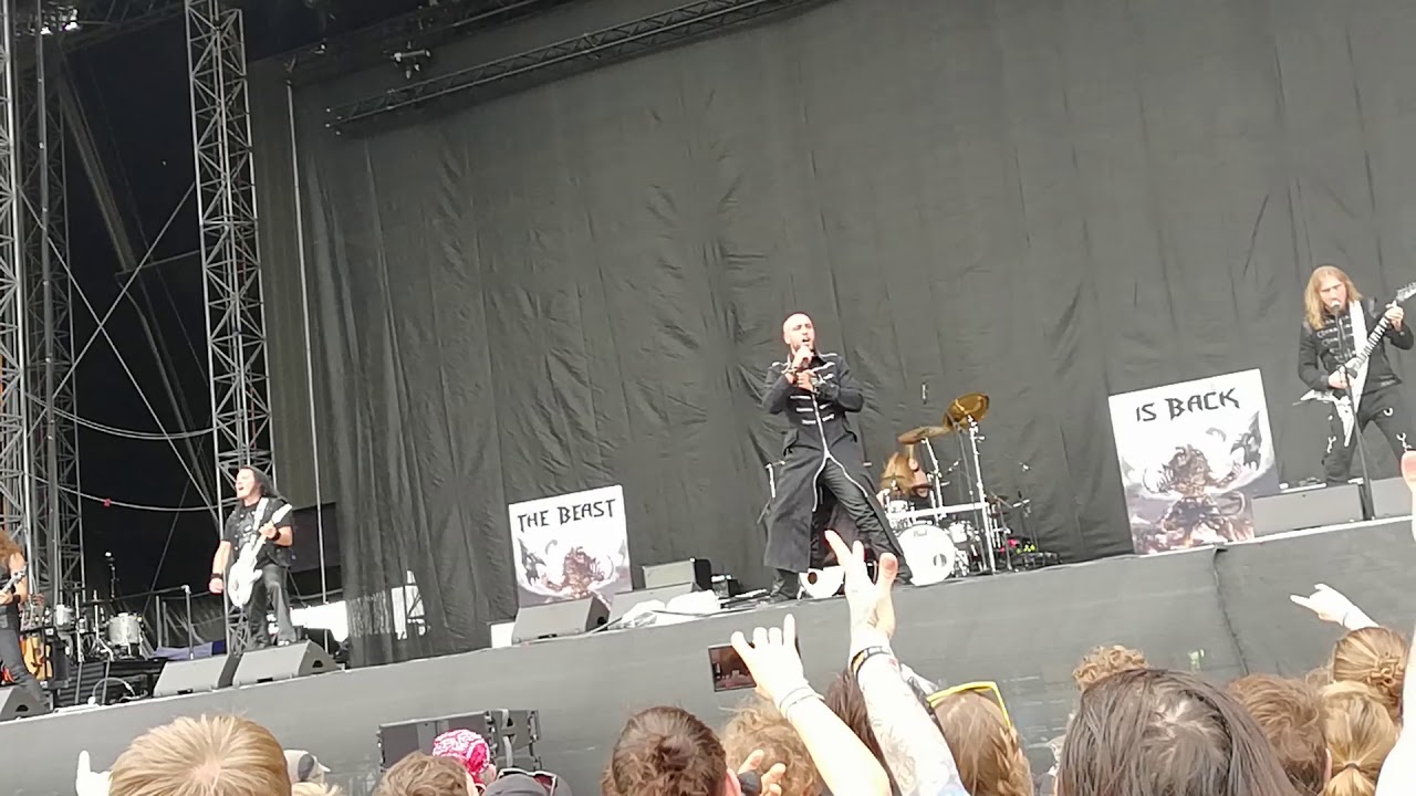 Beast in Back - Born Again - Novarock 2018 - YouTube