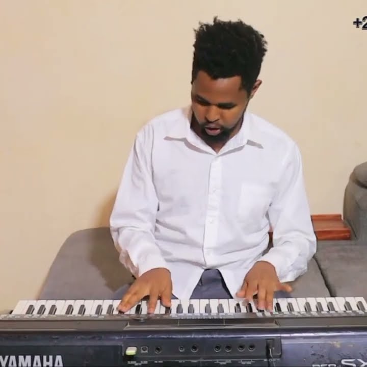 ONE MAN BAND LEVI PRO SEBEN 🎊🎙️🎙️🎉CONGOLESE - YouTube