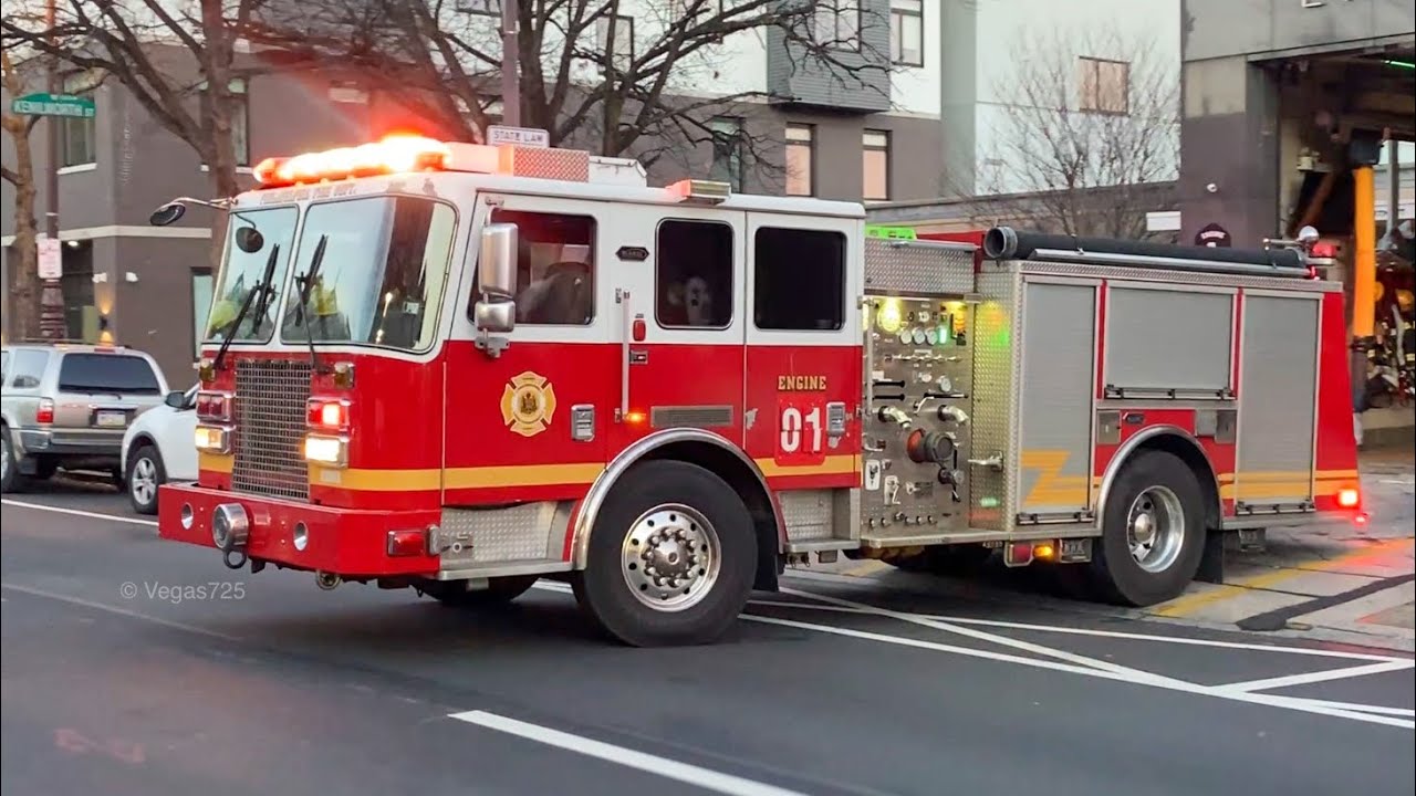 Philadelphia Fire Department Engine 1 Responding - YouTube