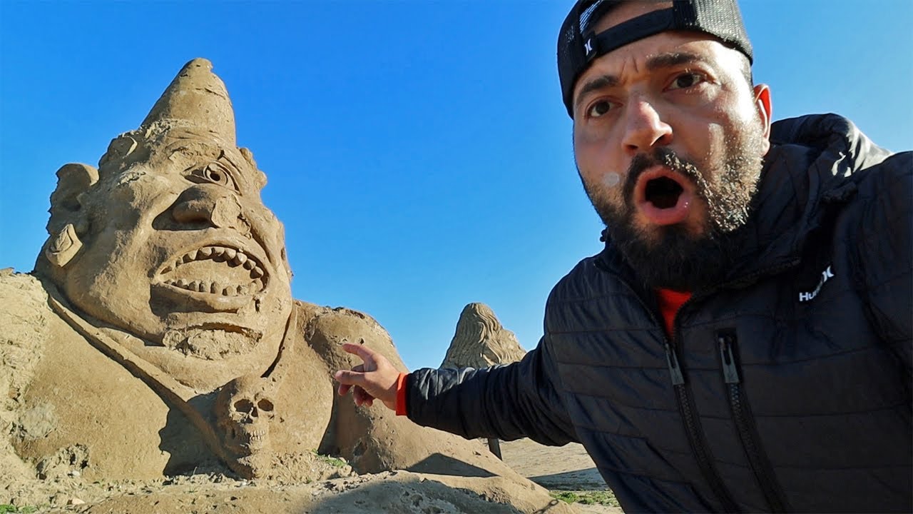 EXPLORING A CREEPY CITY MADE OF SAND! - YouTube
