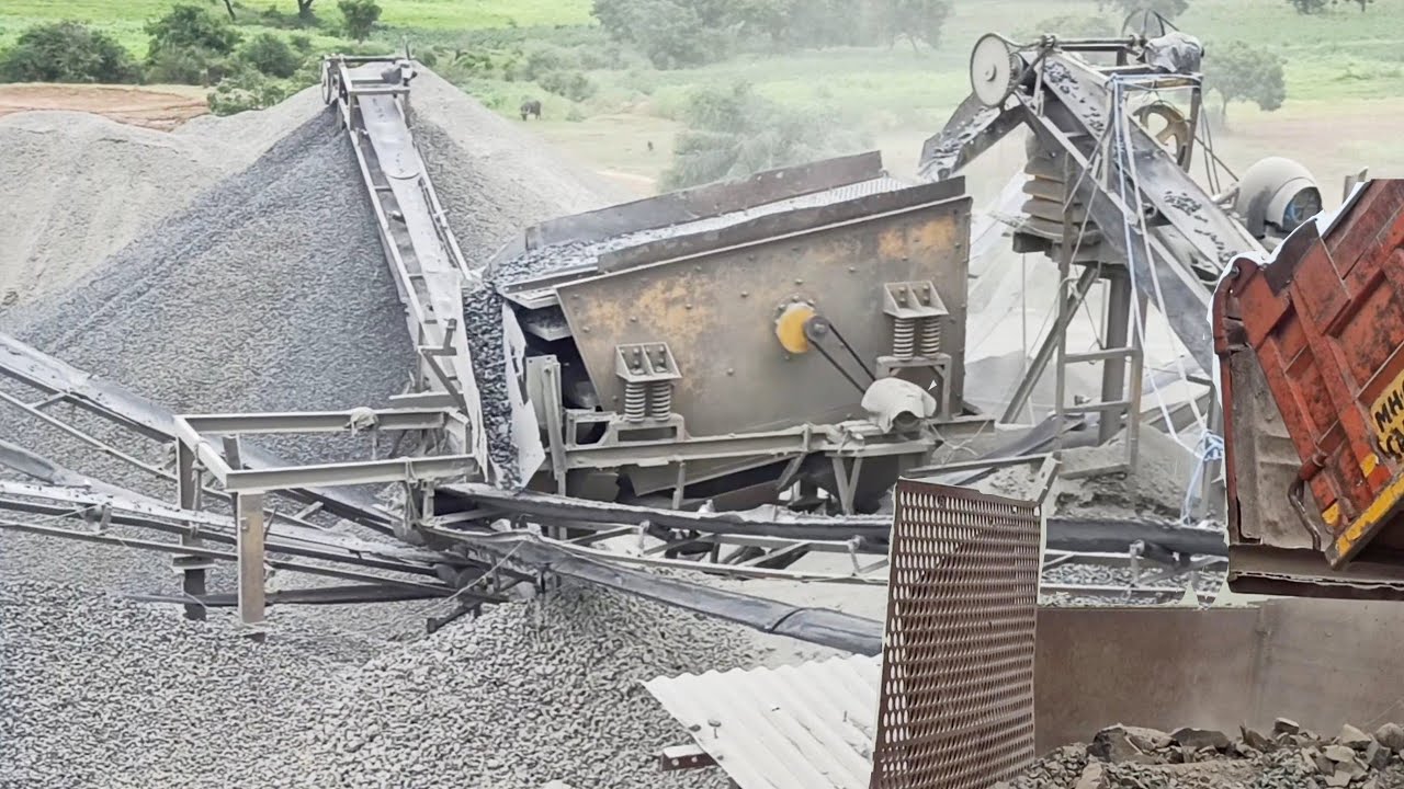 Stone Crusher Machine | Amazing Stone Crushing Video - YouTube