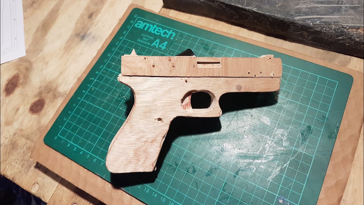 WOODEN WEAPONRY SEMI AUTO GLOCK 18 RUBBERBAND GUN - YouTube