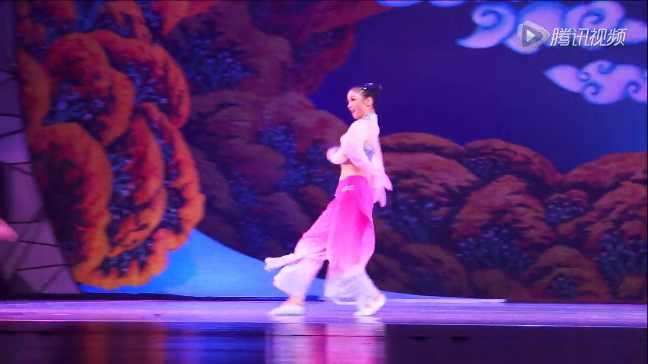 Pairs dance - Tang Shiyi & Liu Bin - YouTube