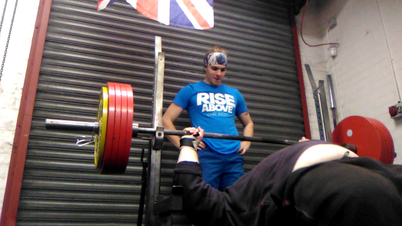 Bench press 250kg / 551lbs - YouTube