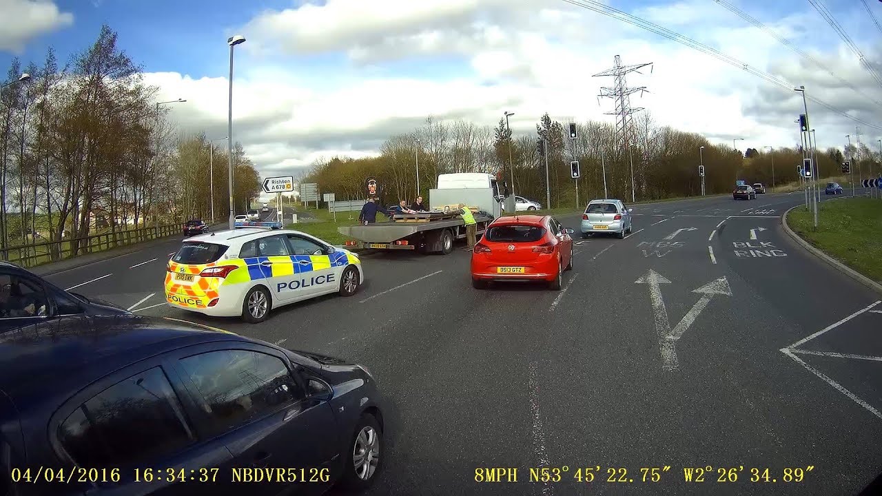 Accidents X2 Blackburn Whitebirk roundabout - YouTube
