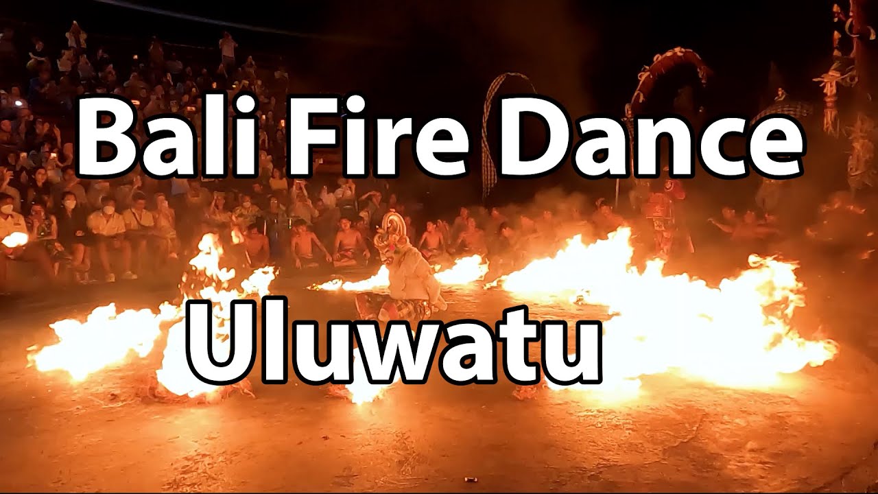 Muzza in Bali visits the Uluwatu Temple - YouTube