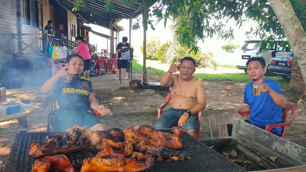 Santai Hujung Minggu BBQ Dengan Saudara Pantai Desaru. - YouTube