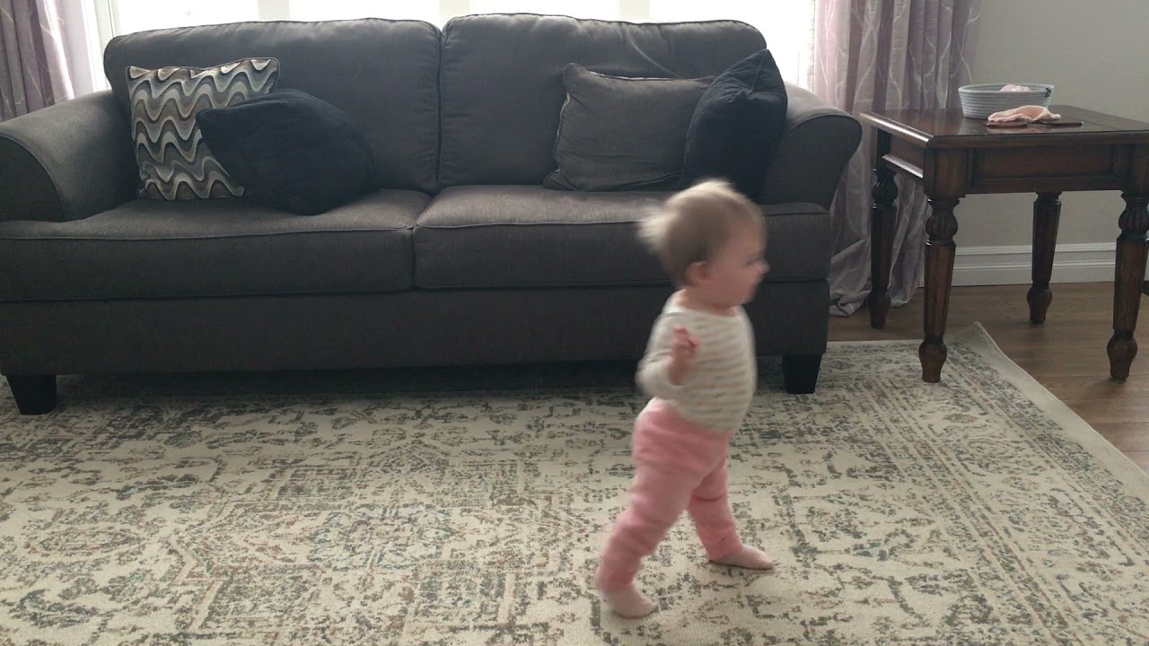 Teaching Wiggly and Squiggly to Walk - YouTube