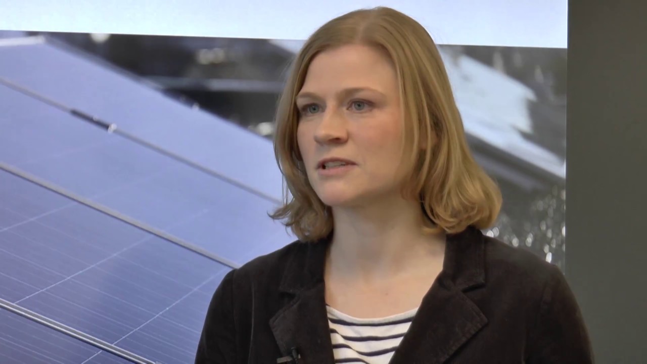 3 Fragen an...Julia Kumm - YouTube