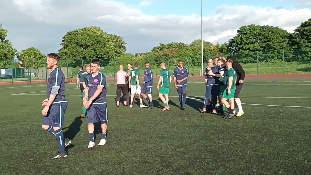 Lindale football - YouTube