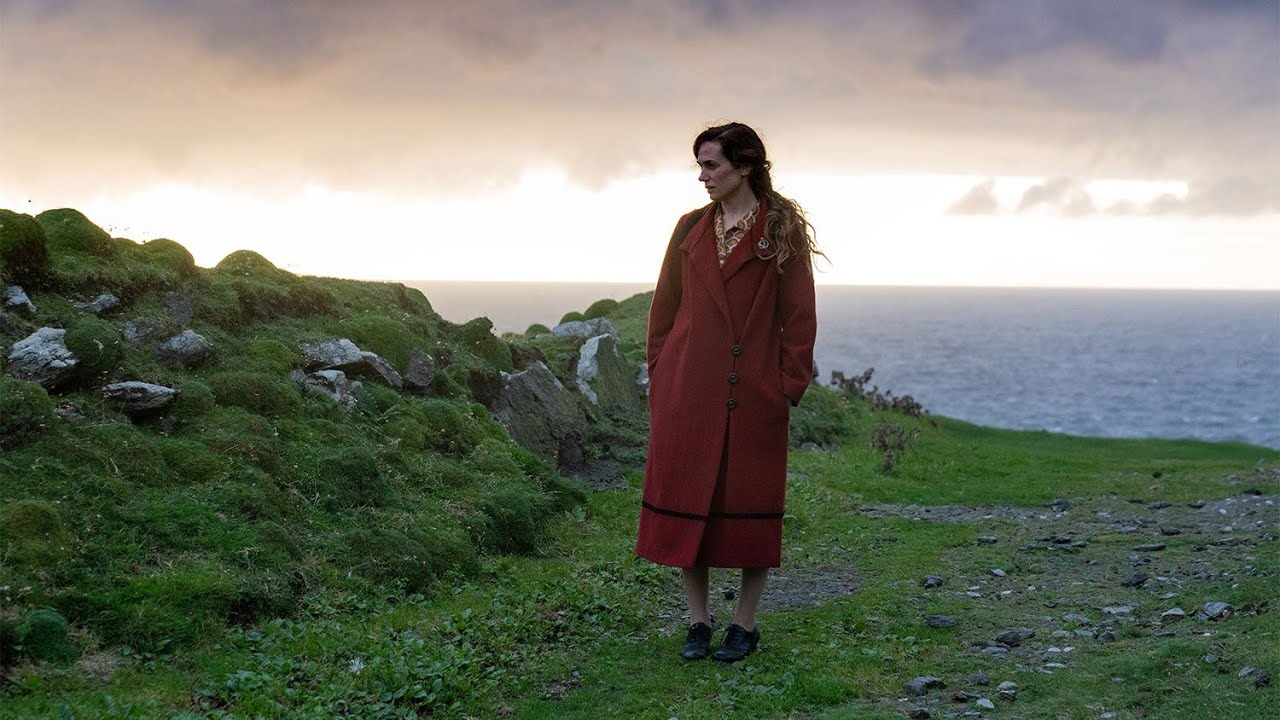 Siobhan Leaves (1 Hour) - The Banshees Of Inisherin - YouTube