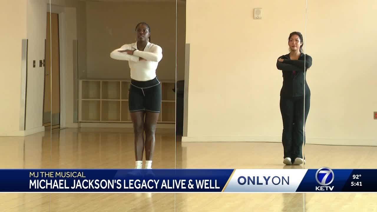 Dance captain embodies a legacy in MJ: The Musical - YouTube