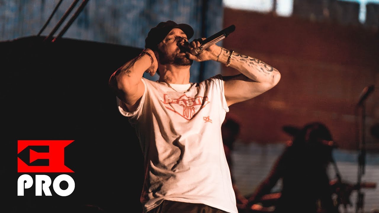 Eminem - Rap God [Full, HQ Video & Audio] (Firefly Music Festival, 16. ...