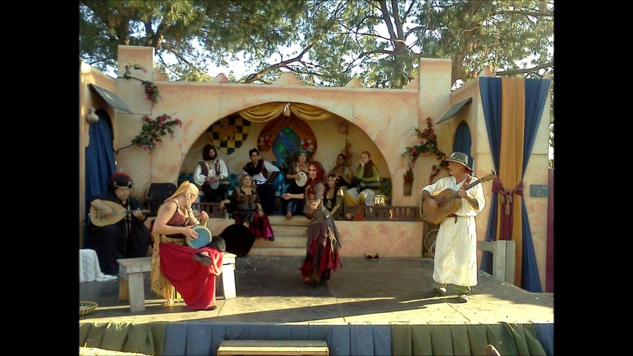 Owain Phyfe & The New World Renaissance Band - Bassa Dance - YouTube