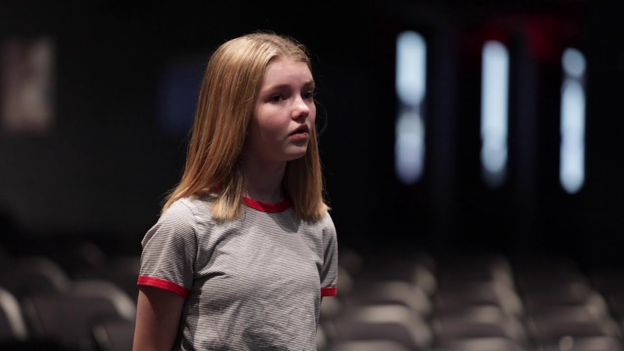 'Silent Night' ft Callie Helton, Emily Hudson, Amanda Randolph, and ...