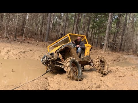 “He Done F’d Up” Muddy Bottoms Muddy Gras 2020 - YouTube
