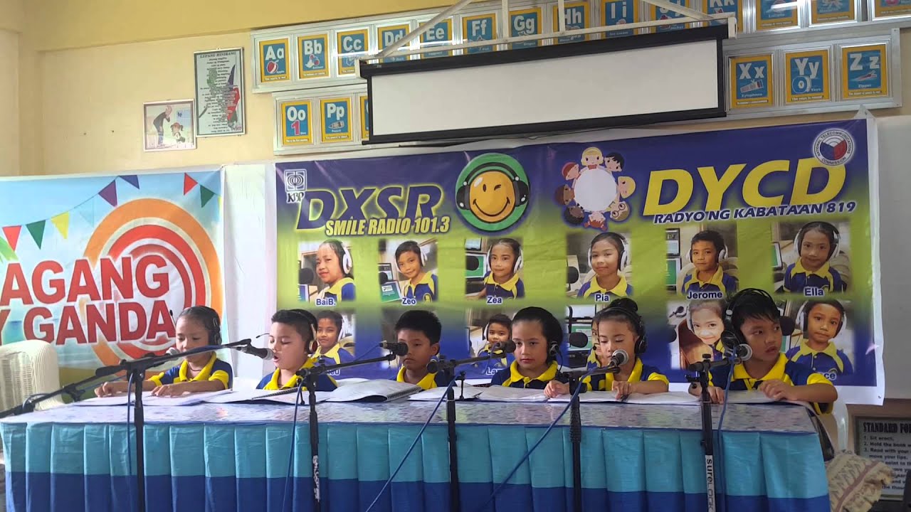 Radio broadcasting kids - YouTube