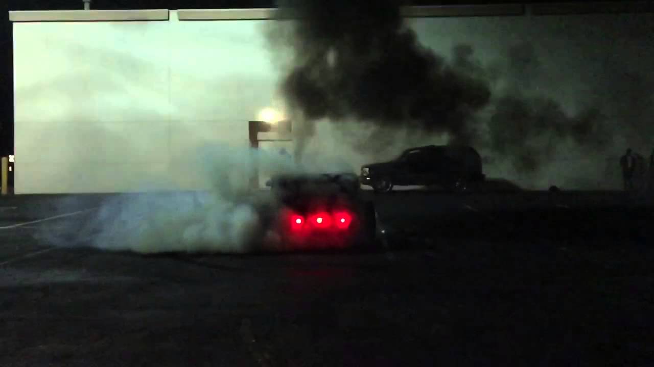 Steve Darnell of Welderup and Vegas Rat Rods doing a killer donut in ...