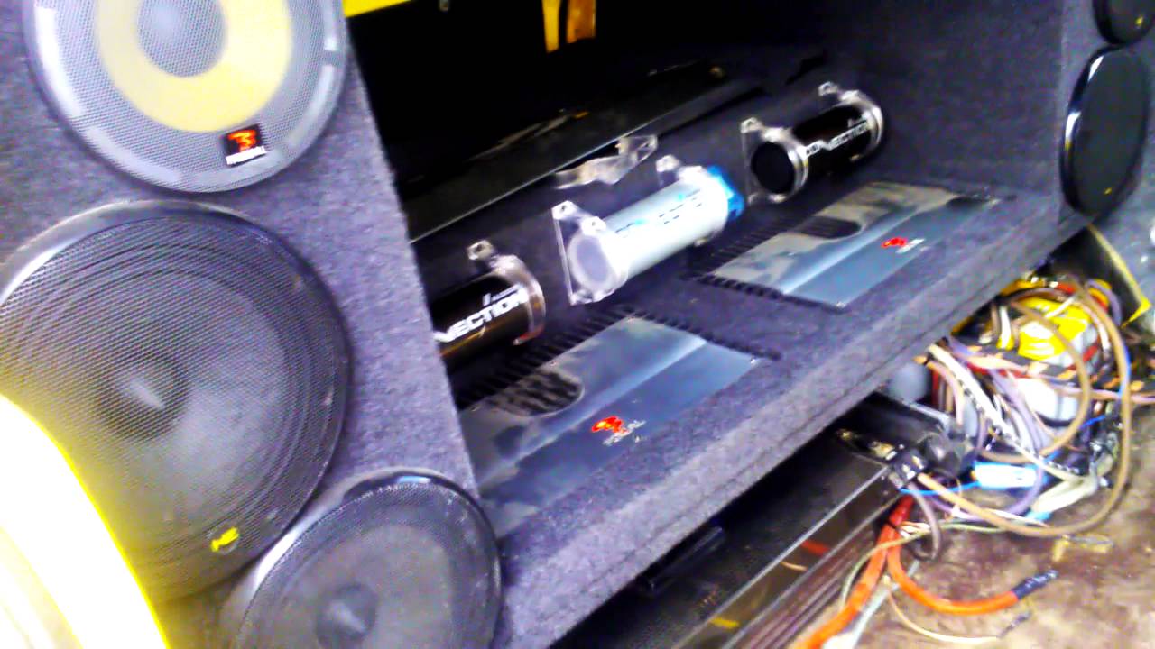 MB Vito sound system - YouTube
