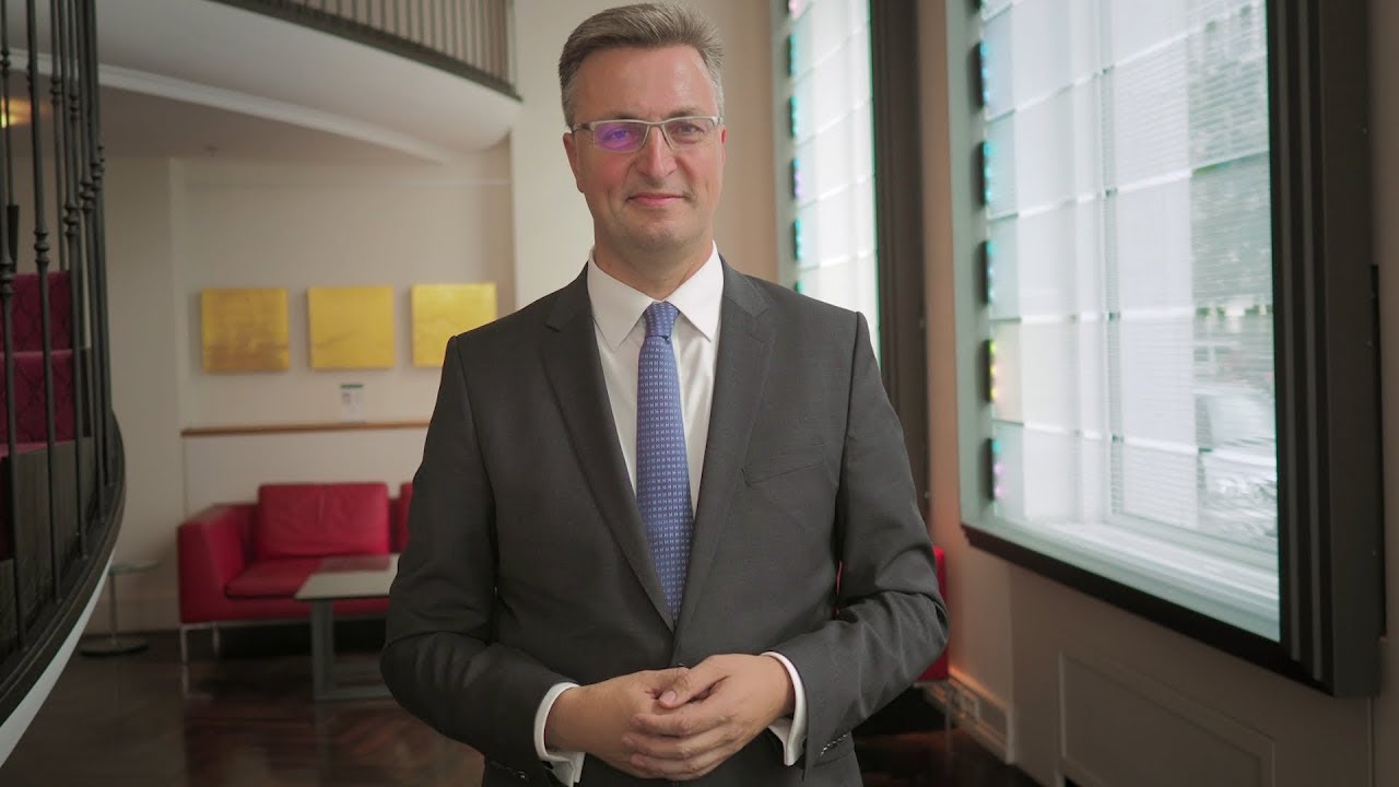 Märkte & Trends - Marktausblick für Oktober 2019 mit Robert Greil - YouTube