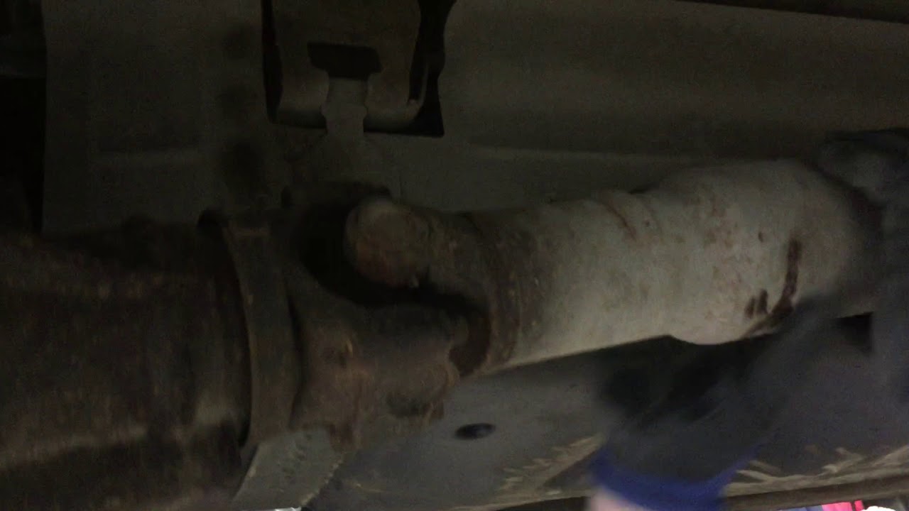 Rear U Joint Rear Drive Shaft - YouTube