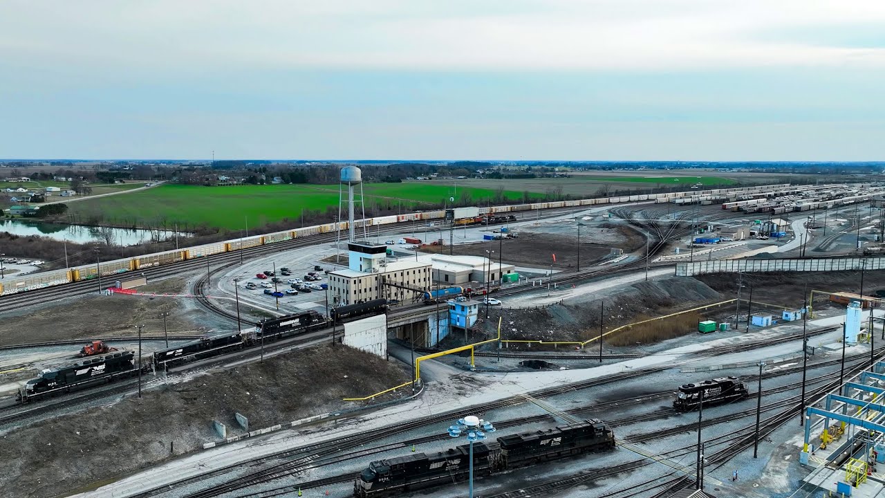 Norfolk Southern - Bellevue Yard - Hump Yard In Action - YouTube