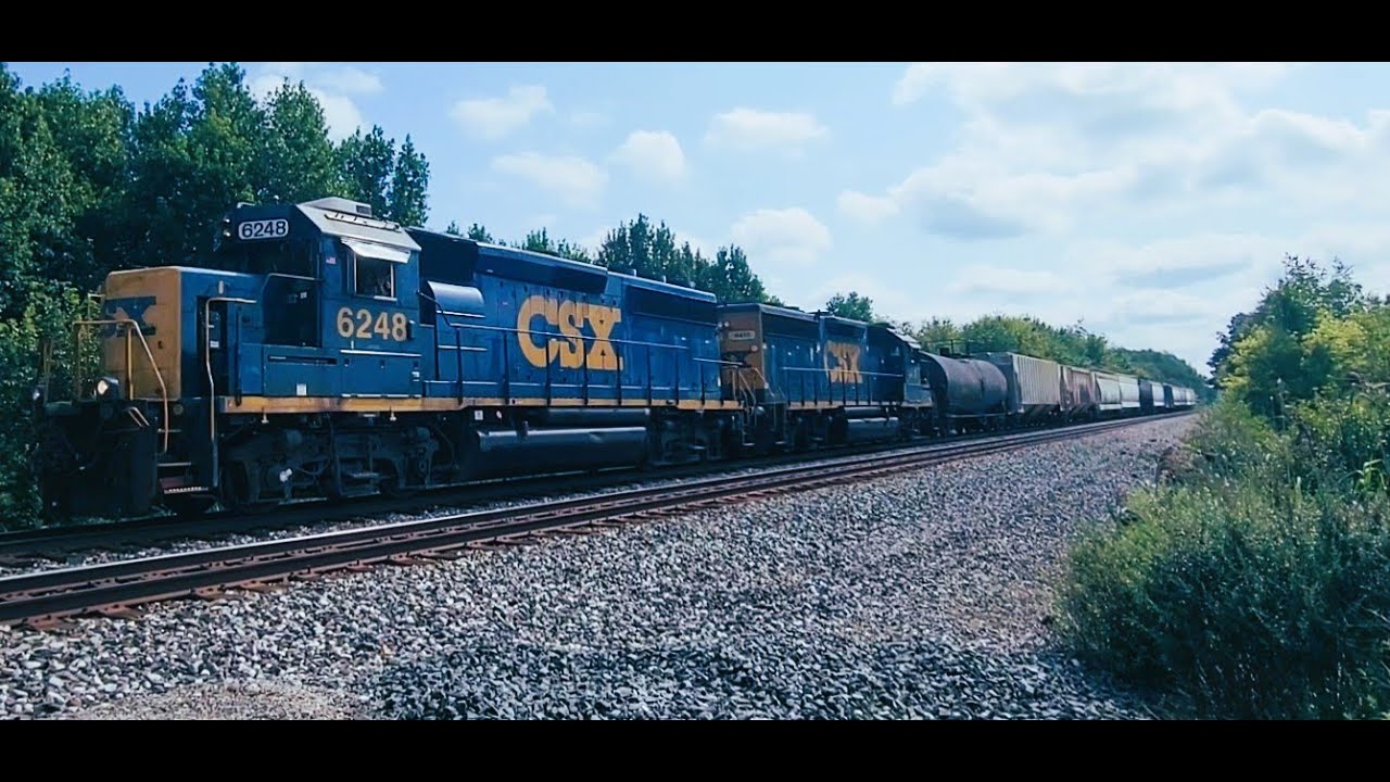 CSX GP40-2 and GP38 ~ Sterling ~ - YouTube
