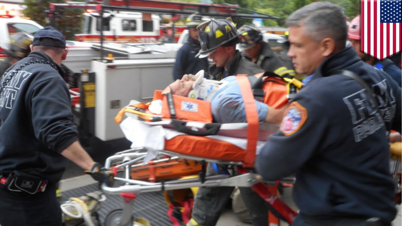 New York subway fall: Man tries to retrieve keys, falls 20 feet into ...