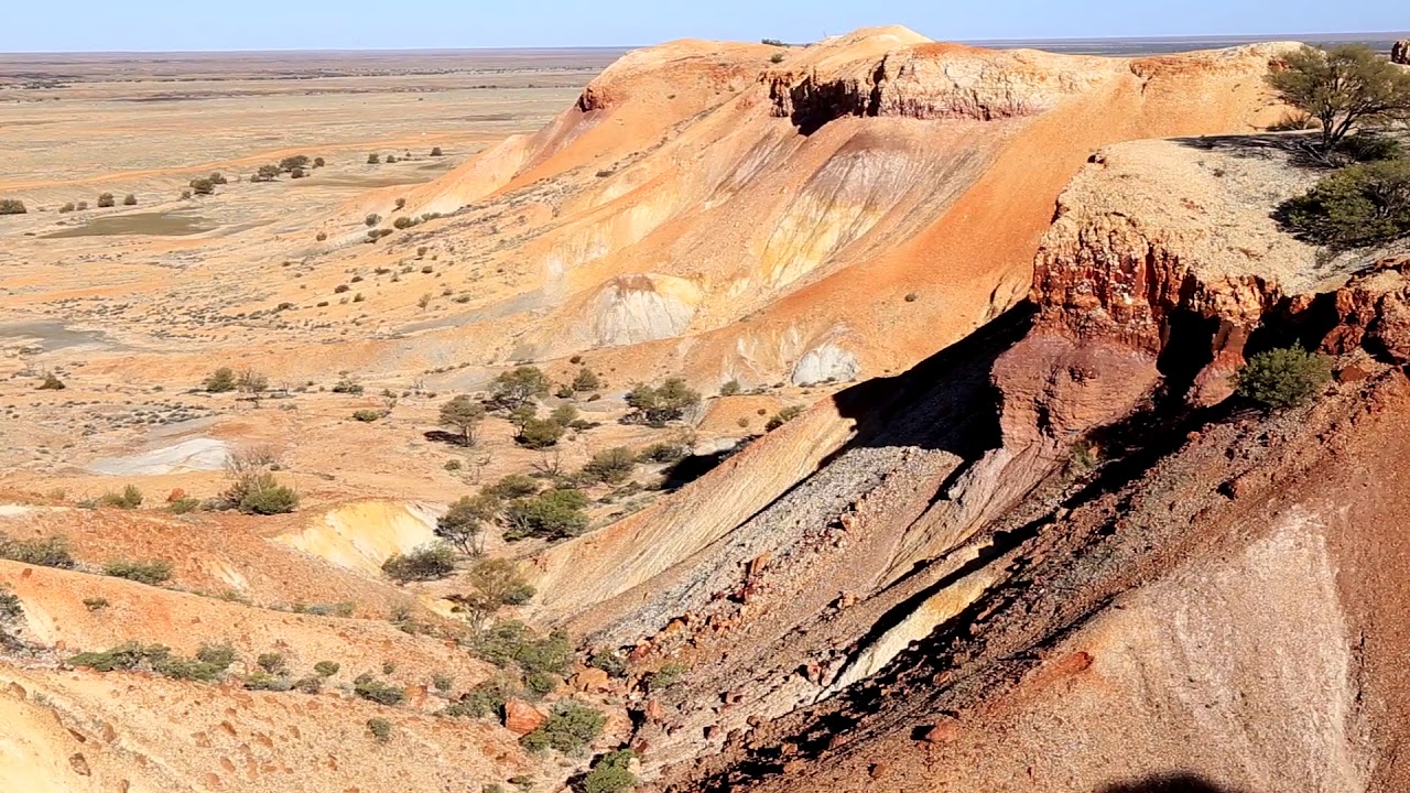 Malowana pustynia - YouTube