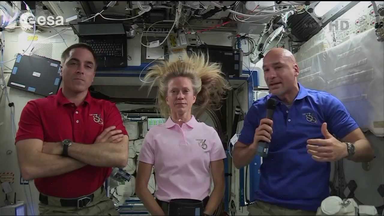 Luca Parmitano and Chris Cassidy explain what happened during EVA 23 ...