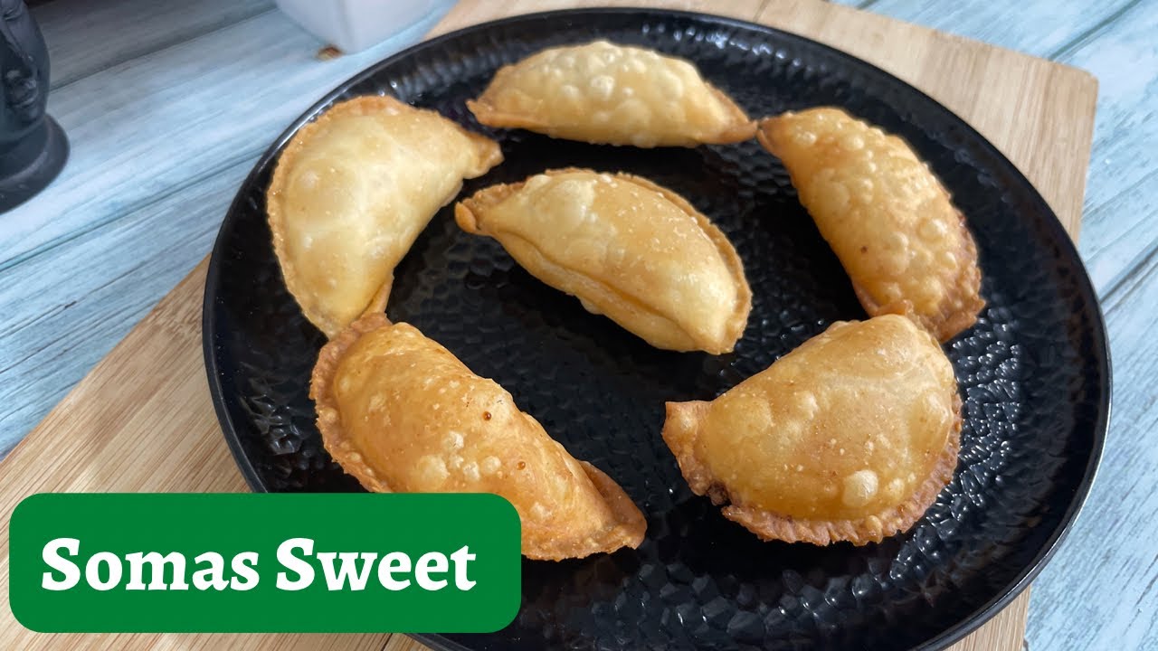 Somas Recipe | Sweet Somas Recipe | மொறுமொறு சோமாஸ் சுலபமா செய்ய ...