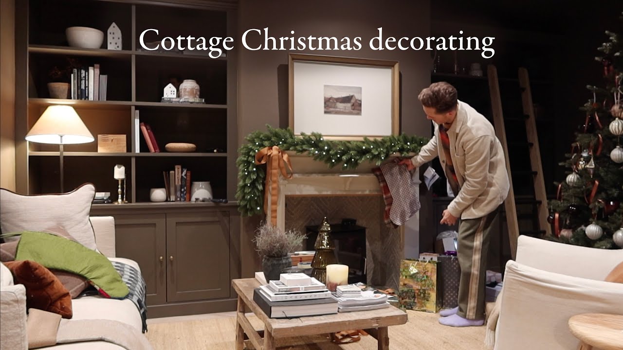 COSY COTTAGE CHRISTMAS DECORATING 2022 - Making a stair & fireplace ...