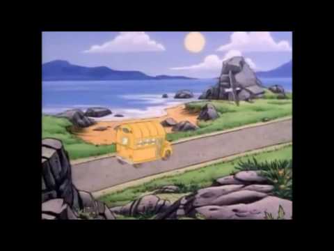 Train hits the magic school bus - YouTube