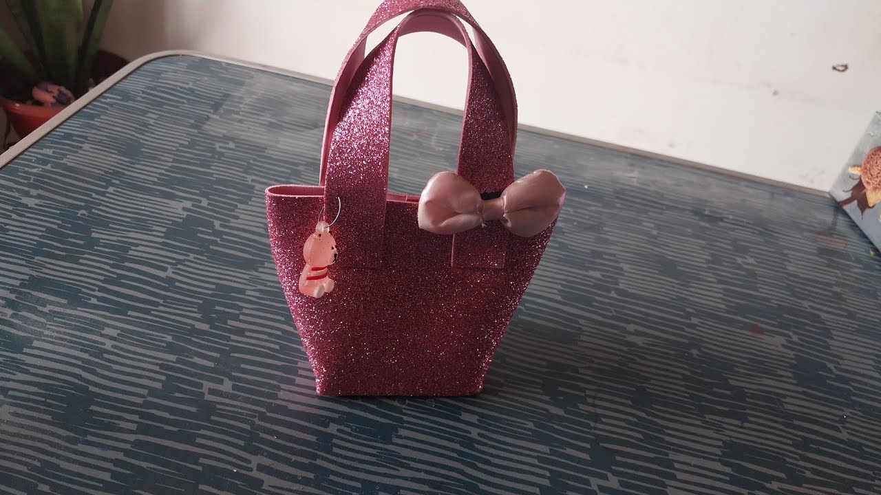 || Easy Mini Cute Shopping Bag 🛍 From Gilliter Sheet || - YouTube