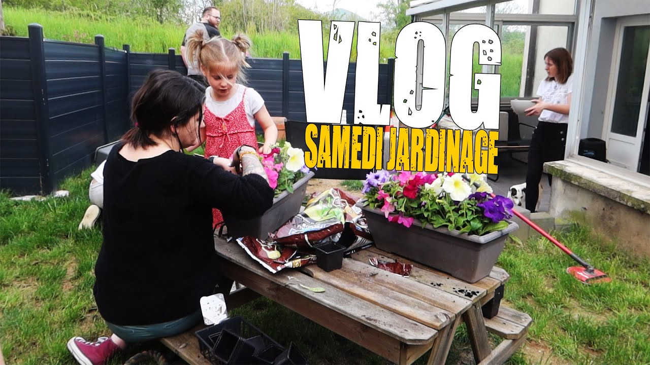 🔥1097 - JARDINAGE EN FAMILLE, les enfants sont ravis ! [Vlog famille nombreuse] - YouTube