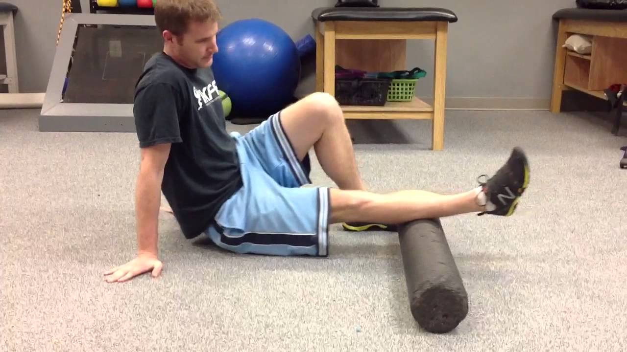 Calf foam rolling - YouTube