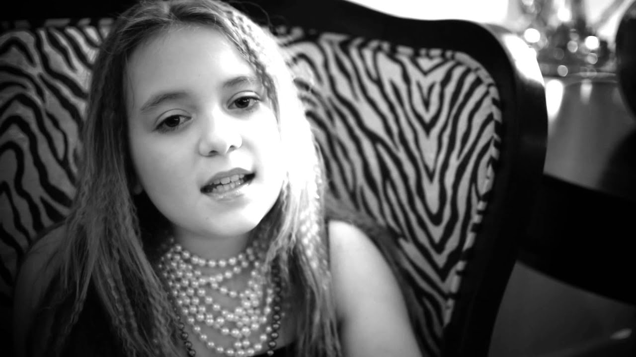 IZZY singing ELASTIC HEART by SIA (COVER) - YouTube